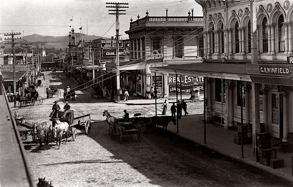 Petaluma's Upper Main Street - Petaluma Historian